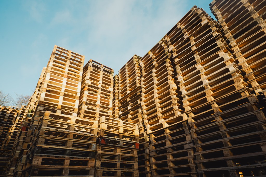 New and Used Pallet Products | Junction 4 Pallets | UK & Europe | Buy ...