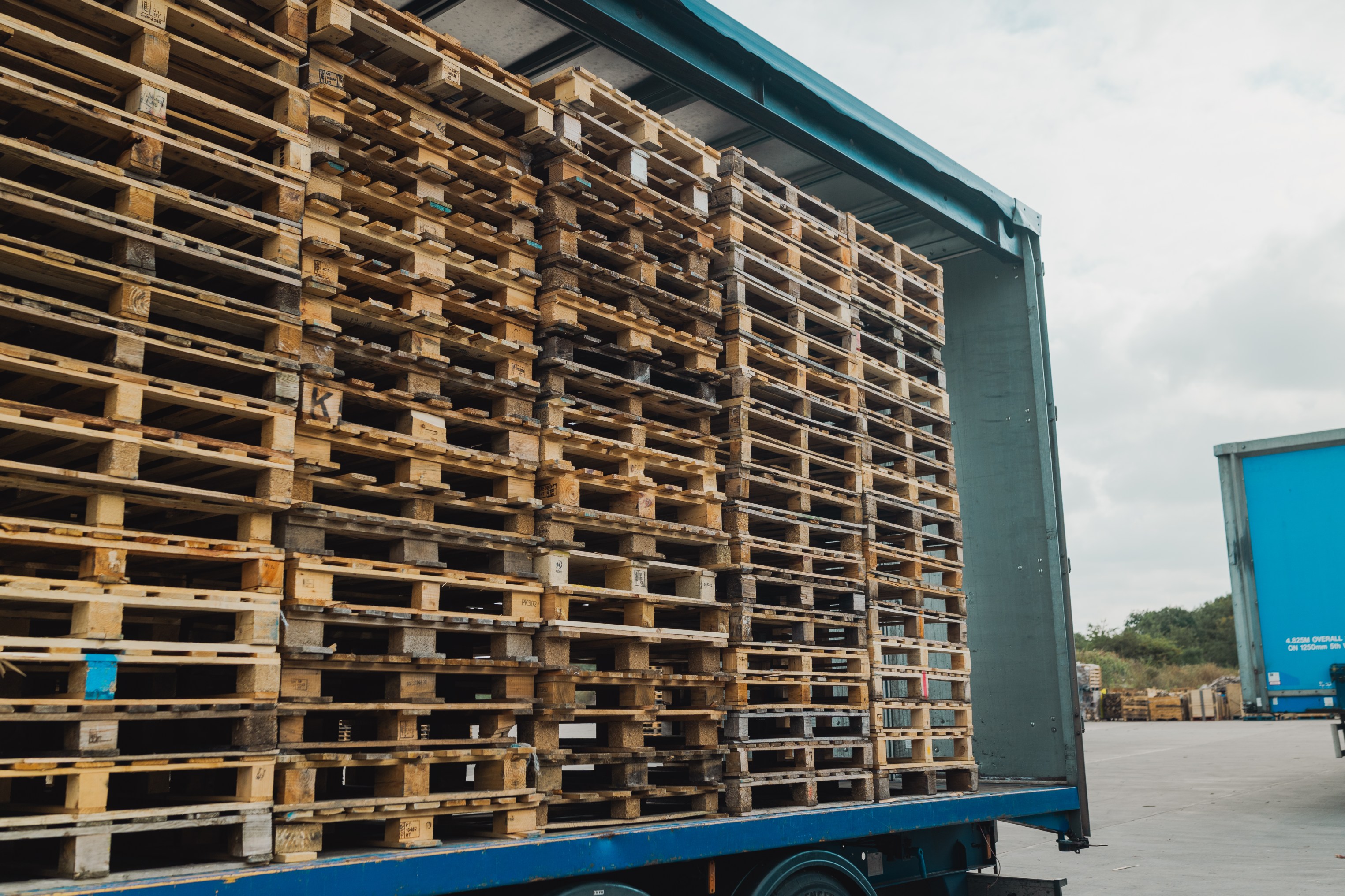 Why should you switch pallet collection provider?